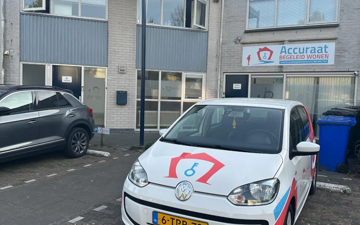 Schokkend zorgschandaal in Amsterdam: Majda lokte kwetsbare meisjes in ...