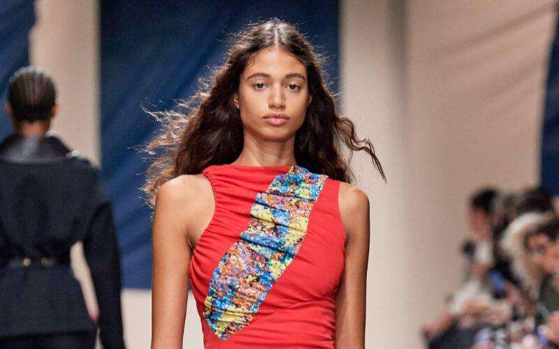 Marokkaans topmodel Malika El Maslouhi in top Vogue