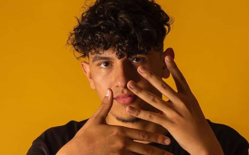 Anas 'Katnuf' Kasmi scoort zomerhit van 2022 (video)