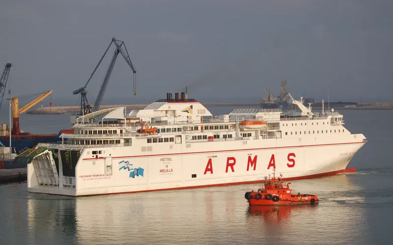 Marokkaan springt van ferry naar Melilla