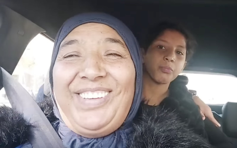 Marokkaanse influencer riskeert problemen na spot met Koran