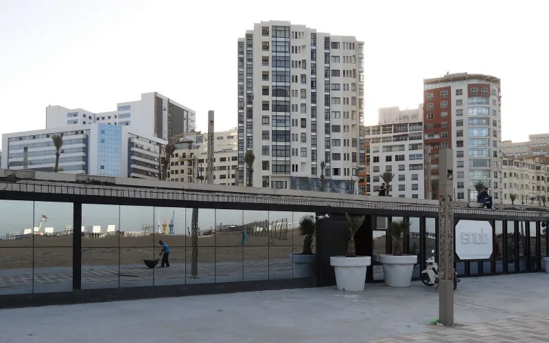 Zeedijk Tanger op de schop