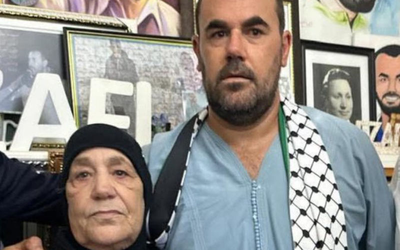 Gevangene Nasser Zefzafi herenigd met moeder na overlijden vader
