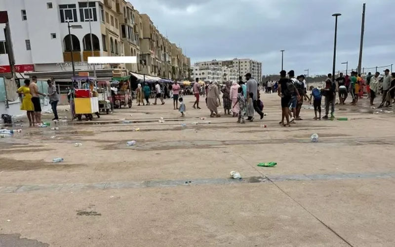 Nieuwe zeedijk in Marokko in verval vóór officiële opening