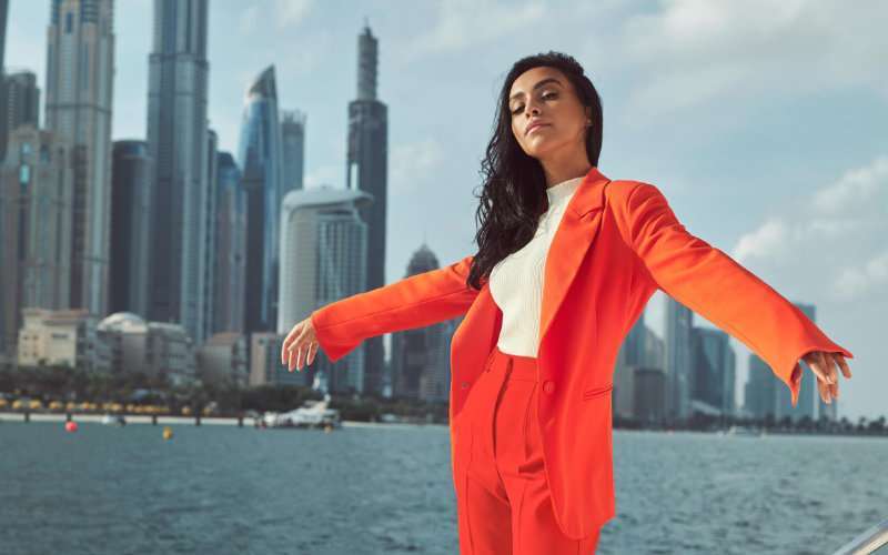 Nora Gharib maakt eerste kledingcollectie