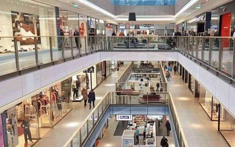 Nieuwe shoppingcenter op zeedijk Nador in project